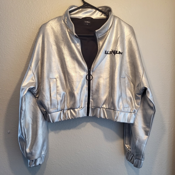 Illenium | Jackets & Coats | Illenium Silver Metallic Cropped Bomber ...